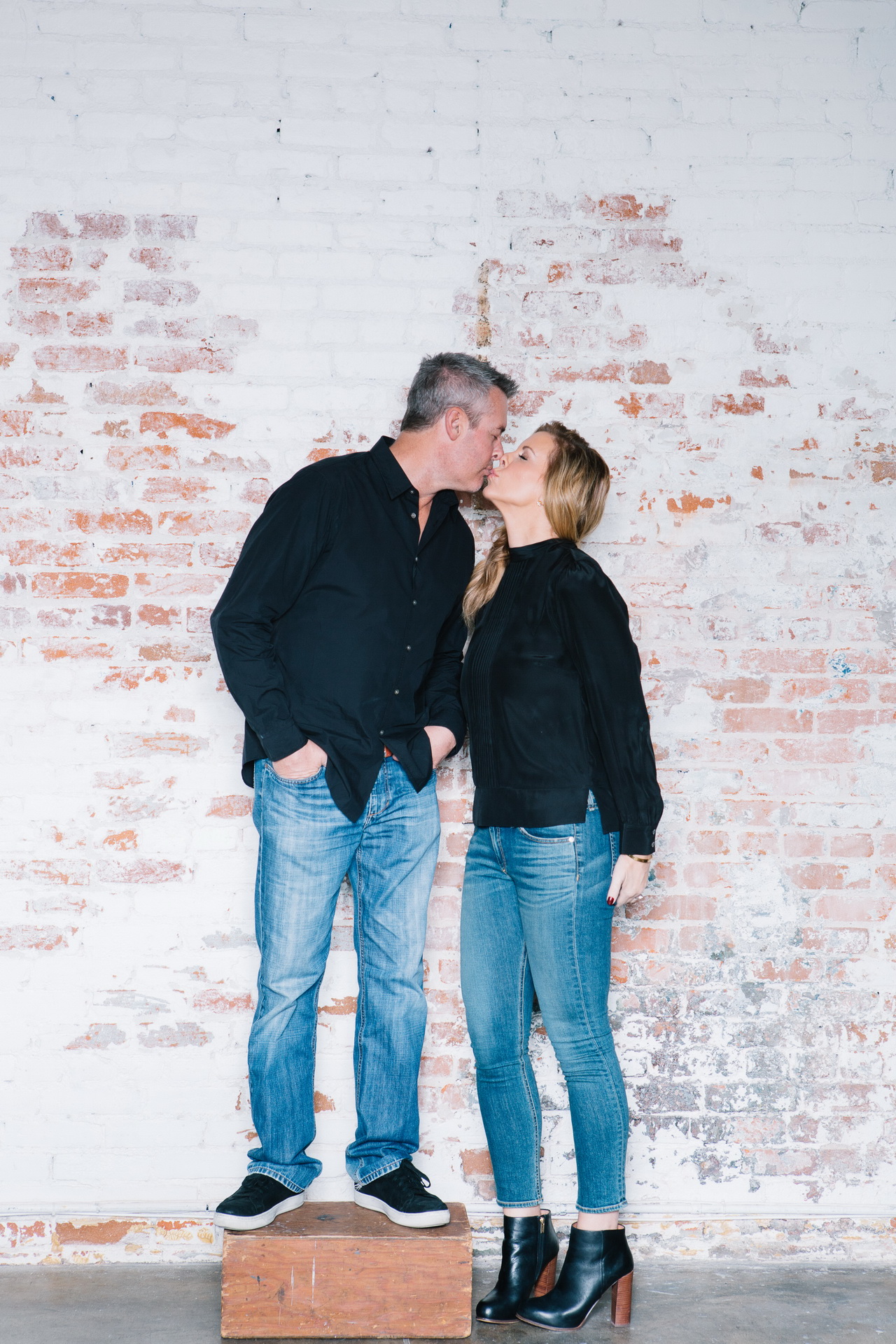 Family Photo Ideas | Brick Backdrop photography Studio Orange County ...